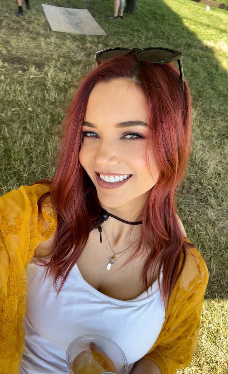 TikTok – Grateful Red